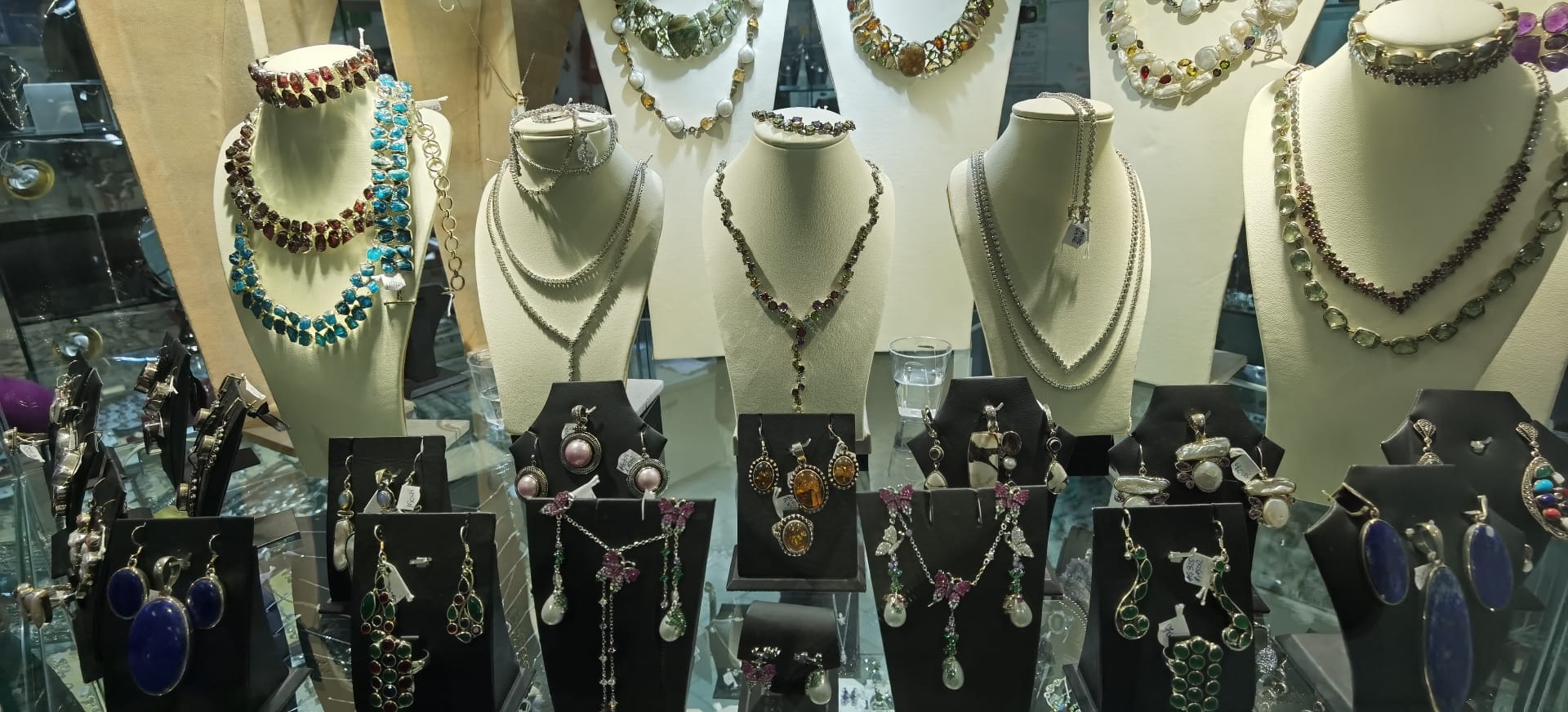 Bijuterii aur, argint, ceasuri, gablonturi – Bucur Obor